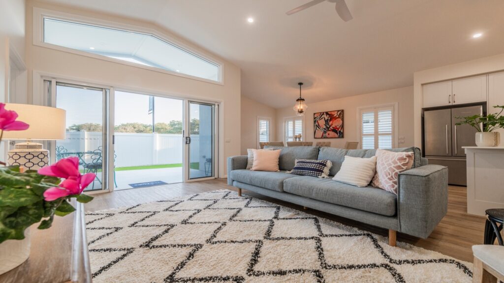 Stock Homes – The Links